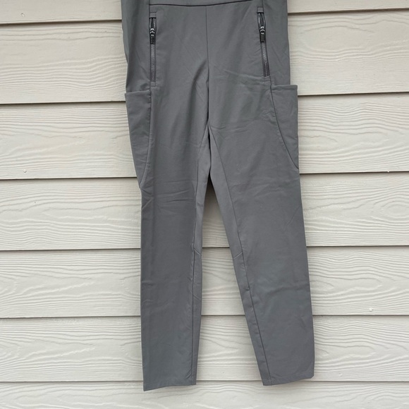 Athleta | Pants & Jumpsuits | Athleta Headlands Hybrid Cargo High Rise ...